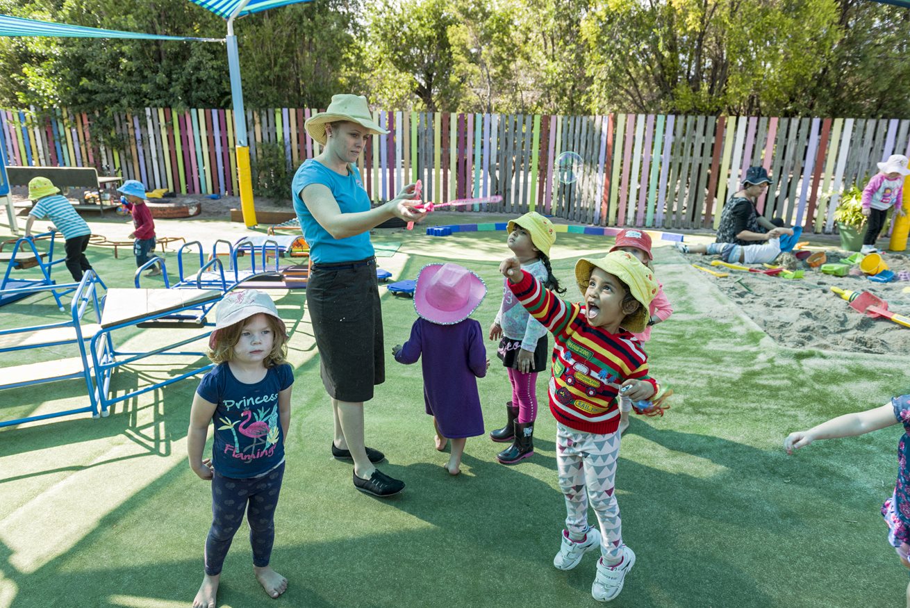 Indigenous program delights children at Goodstart Gladstone | Goodstart