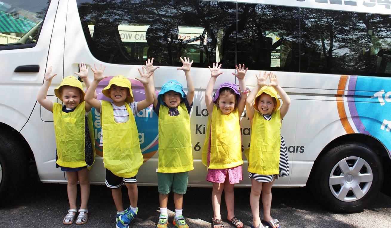 Children out and about in new Goodstart bus fleet | Goodstart